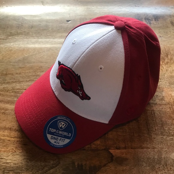 Top of the World | Accessories | Arkansas Razorback Memory Fit Baseball ...